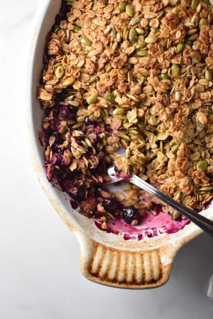 Strawberry Blueberry Crisp - The Dizzy Cook