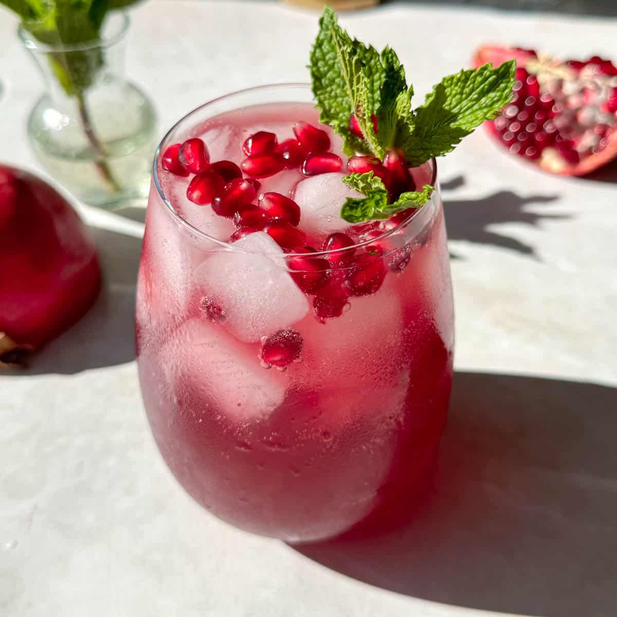 Easy Peach Mocktail - The Dizzy Cook