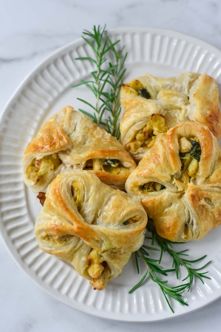 Chicken in Puff Pastry - The Dizzy Cook