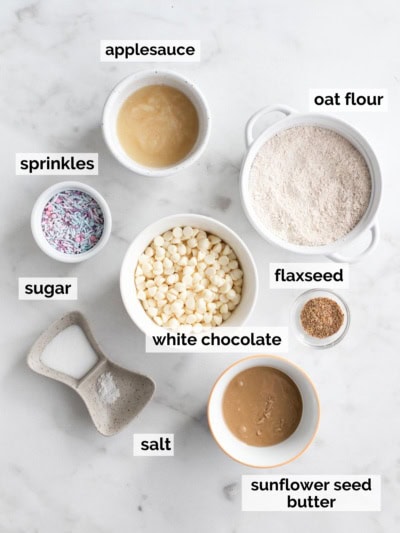 No Bake Cake Pops - The Dizzy Cook